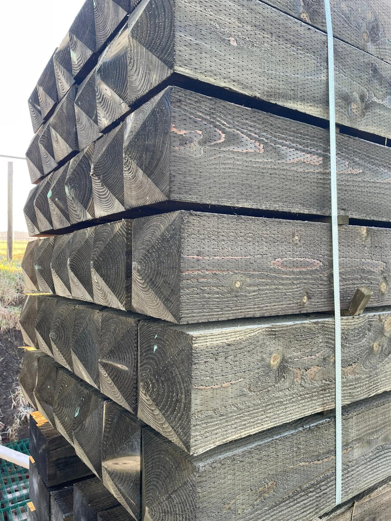 2.4M x 150 x 150 Post (8ft 6 x 6) Post sq c/w PYRAMID TOP HCD 30 years